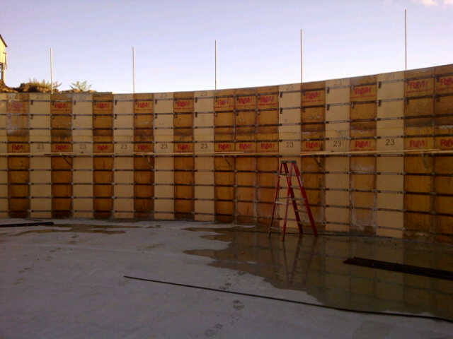 Durable, sturdy concrete forms for poured concrete walls | RLM ...